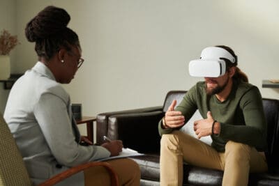 How Vr Therapy Can Help You Face Your Fears Therapist